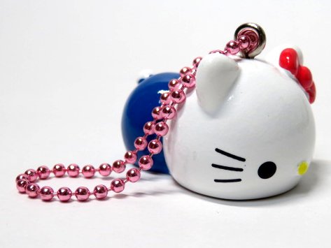 ■商品説明→UT　×　キティ　もにまるず　ストラップ　未使用品。マスコット部分：約3．5×2cm。　※スマホにも装着できるようにイヤホンジャック部品をおつけします。イヤホンジャック部品はおまけですのでデザインが多少かわる場合もございます。ご...