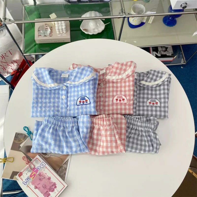 ギンガムチェック セーラーセットアップ 毎年大人気のギンガムチェックの セーラーセットアップが再入荷しました♪ パンツはウエストゴムなのでお着替えもスムーズです◎ コットン素材で着心地も良く、 夏のお出かけにぴったりのおすすめセットアップで...