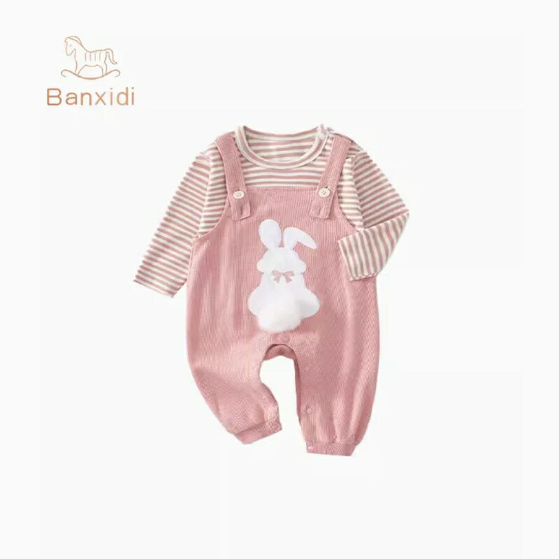 ボーダーうさちゃんセットアップロンパース ピンクのボーダー柄トップス&うさちゃんロンパースのセットアップ。 ロンパースは股下ボタンなのでお出掛け先でのおむつ替えもラクラク◎ うさちゃんのふわふわのしっぽがとってもラブリーです◎ 素材▼ ■サ...