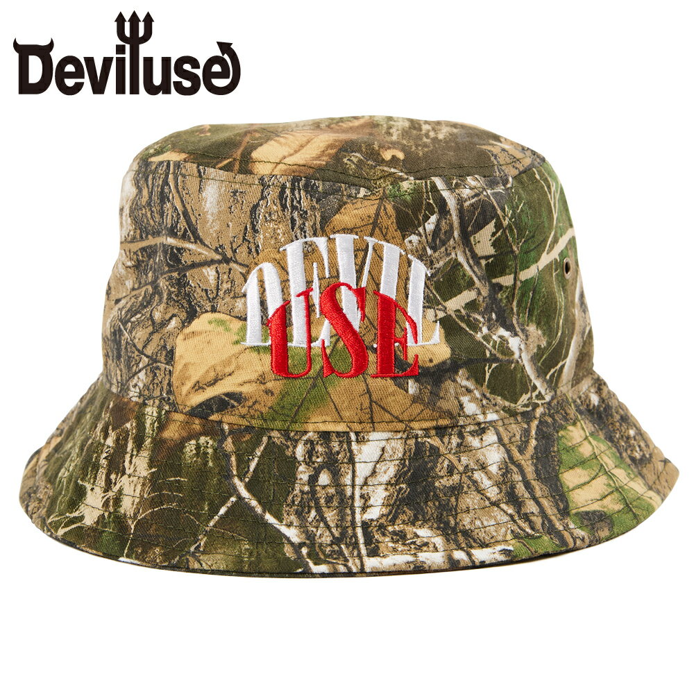 フロントに刺繍が入った リアルツリーカモのバケットハットです。 ・サイズ ワンサイズ (頭回り：約61cm / ツバの長さ：約5.5cm) 素材 コットン 60% ポリエステル 40%Deviluse Arc Camo バケット ハット リ...
