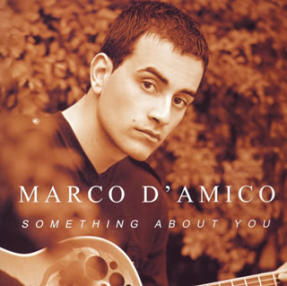 売り出し中のイタリア系カナダ人シンガー・ソングライターの日本デビュー盤。爽やかなイタリアン・ラテン・フレイヴァーを感じさせるサウンドが新鮮。素直で伸びやかな歌声も魅力だ。誰からも好かれる音楽と、キュートなルックスで、日本でも人気を呼びそう。...