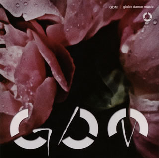 DJとして海外でも活躍するマーク・パンサーが、自身が所属していたglobeの名曲をリヴァイバルしたリミックス・アルバム。ディープ・ハウスやドラムンベースといったダンス・ミュージックの要素を、原曲の雰囲気を壊さないように配置していくセンスは抜...