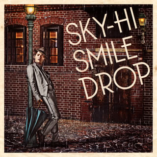 AAAのメンバー、日高光啓によるソロ・ユニットのセカンド・シングル。タイトル曲は、疾走感漂うサウンドと切ないリリックが織りなすコントラストが絶妙なポップ・チューン。「Serial」ではシリアスなビートに乗せて切れ味鋭いラップを披露。ラッパー...