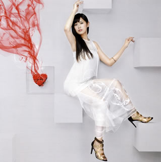 シンガー、作詞家として多くのヒットを持つ唐沢美帆ことTRUEのファースト・アルバム。『響け!ユーフォニアム』OP曲「DREAM SOLISTER」を筆頭にアニメタイアップ曲が山盛りで、エレクトロ・ポップ、バラード、メタルなどどんな曲調も透明...