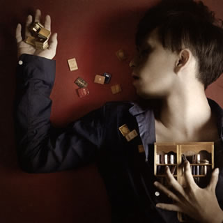 自らを"狂想演奏家"と名乗る5ピース・ロック・バンドのメジャー・セカンド・アルバム。懐かしさの見え隠れするメロディとエモーショナルなサウンド。前向きなリード・トラック「未来前夜」をはじめ、日本語の美しさを散りばめた全10編のストーリーが生み...