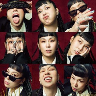 AIのデビュー25周年を記念したベスト・アルバム。ヒット曲「Story」「ハピネス」「アルデバラン」をはじめ、Awichやellow Bucksをフィーチャーしたヒップホップ・ナンバーも収録されている。【品番】　UPCH-20690〜1【J...