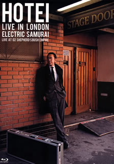 2013年11月、ロンドンのO2 Shepherd's Bush Empireで開催されたライヴの模様を収録。世界への一歩を踏み出す記念すべきステージで、アンディ・マッケイ(ロキシー・ミュージック)をはじめ豪華アーティストとの共演も見もの。...