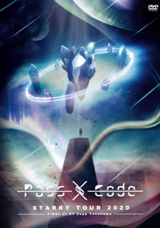 2020年8月29日にKT Zepp Yokohamaで開催された、PassCodeのライヴをシューティング。「STARRY SKY」の初披露ほか、それまでのシングル曲を軸にした興奮のステージを展開していく。【品番】　UIBZ-5093【J...