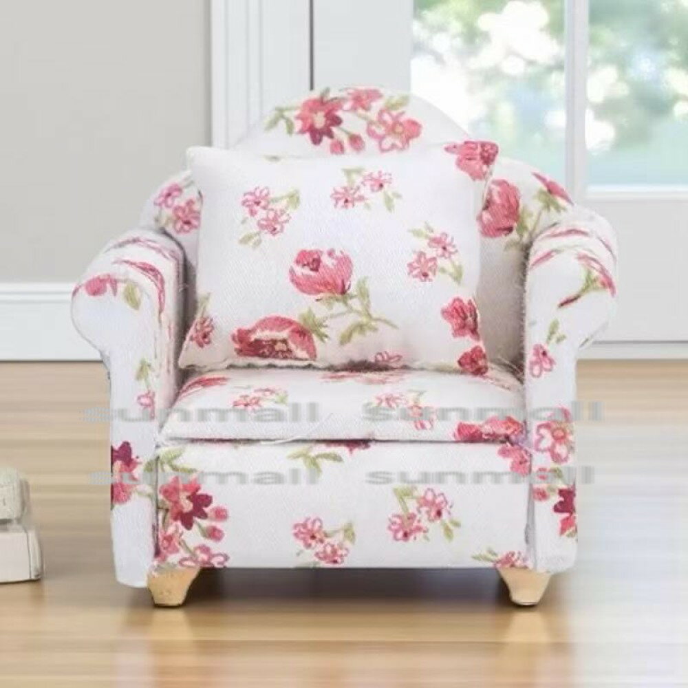 サイズ【1人掛けソファ】 ・横幅：約 8.2cm ・高さ：約 7.2cm ・奥行（前後）：約 6.4cm ※ 注: 本製品には多少の測定誤差がある場合がございますので、実際の商品を基準にしてください。素材／材質木材、布、綿特徴・華やかな花柄...