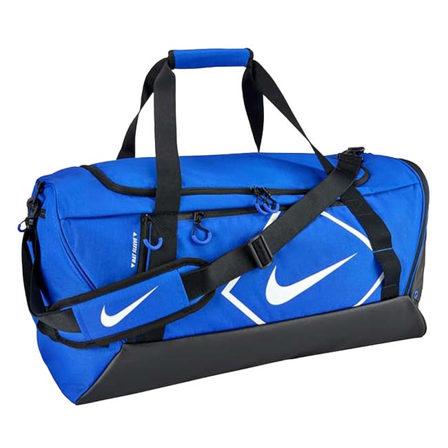SPEC カラーゲームロイヤル×ブラック×ホワイト(492) サイズ約63×33×30cm 容量約72L 素材ポリエステル100% 名称Nike Diamond Duflel 原産国/製造国インドネシア 仕様・特徴野球場への移動が楽になるダ...