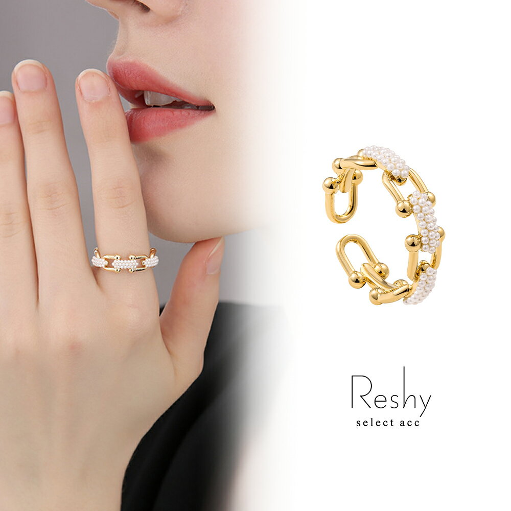 ブランド名 Reshy 商品紹介 永久を象徴する鎖モチーフピアス。 チェーンデザインと小粒パールが施されたゴールドリングです。 指先を動かすたびに煌く小粒パールの光がシンプルながらもしっかりとした存在感です。 いつもと違った気分でジュエリー...