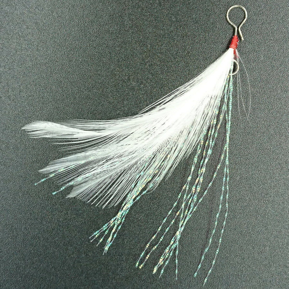 妖しくきらめくティンセルとやわらかくしなやかな動きであらゆるターゲットを魅了！クリップ仕様で簡単装着！●サイズ：L●入数：3個入