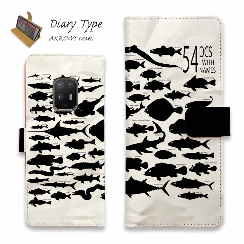 商品説明商品説明 54魚種のイラストと名前が書かれたモノトーン調のデザイン。シンプルでありながら、魚好きの心をくすぐるデザイン。素　材高級人工革(外側)にUV印刷を施し、内側ではクリアケースでスマートフォンをしっかりと保護します。ケースの機...