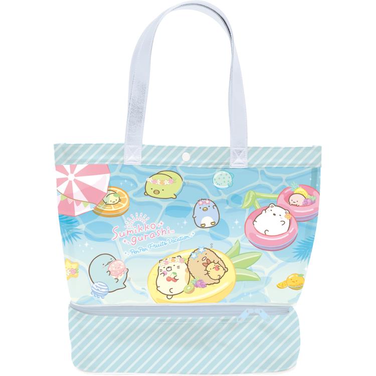 商品仕様【サイズ】約330×400×160mm 【材質】塩ビ 【仕様】ツールームタイプ 【生産国】中国 【特長】 上下ツールームの大容量タイプ！ 下のファスナー付きルームには、ビーチサンダルや着替えを入れることが出来ます♪ お名前が書けるネ...