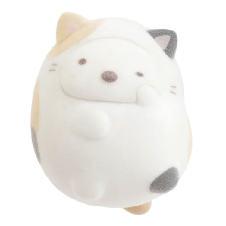 商品仕様すみっコたちがねこに変身？ 今日はみんなでねこぐらし♪ のんびりごろごろ、あなたに癒しをおとどけします。 【サイズ】約35×30×30mm 【素材】ATBC-PVC 【仕様】フロッキー加工 【生産国】中国 【特長】背中にはハートの模...