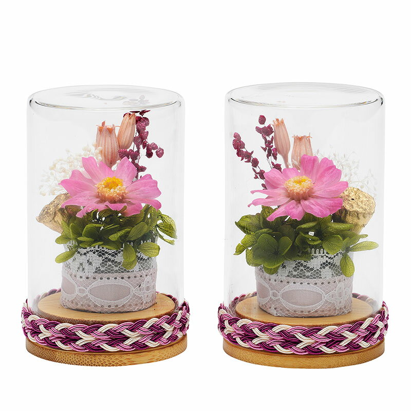 商品説明 概要 ミニサイズのモダン仏壇に最適なプリザーブドフラワーの仏花です。 生花ではないので水遣りが不要で、美しい色合いが長期間保てます。 仕様 ●寸法　径: 65mm、高さ: 107mm ●材質 ・仏花　プリザーブドフラワー ・ケース...