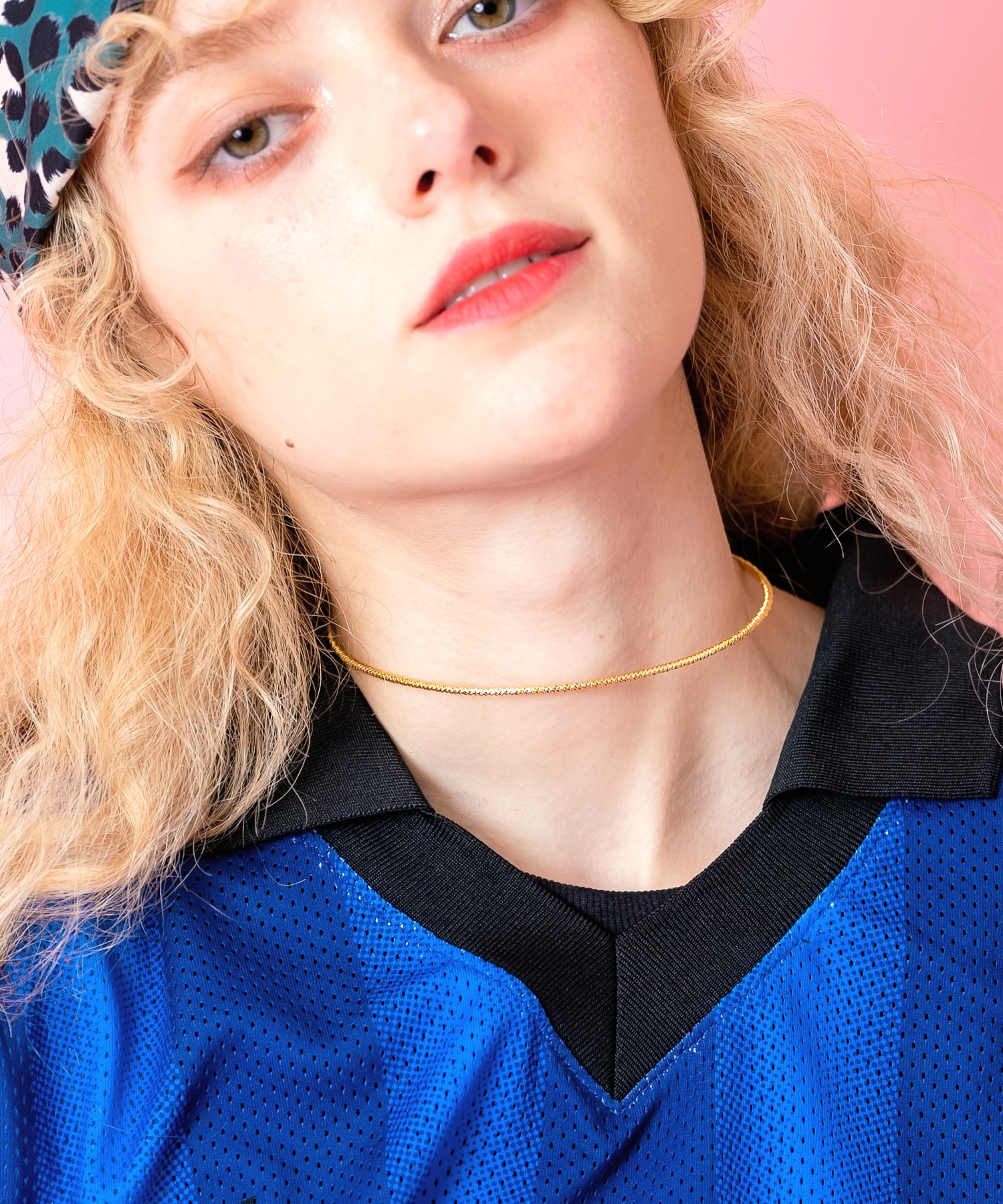 カッティングアイアンチョーカー / ユニセックス レディース メンズ シルバー ゴールド ガンメタ首回りにアクセントポイントを持たせてくれるチョーカースタイル。ぐるぐるっと首に巻き付いてくれる形状記憶仕様のサイズを気にせずに無造作にはめられ...