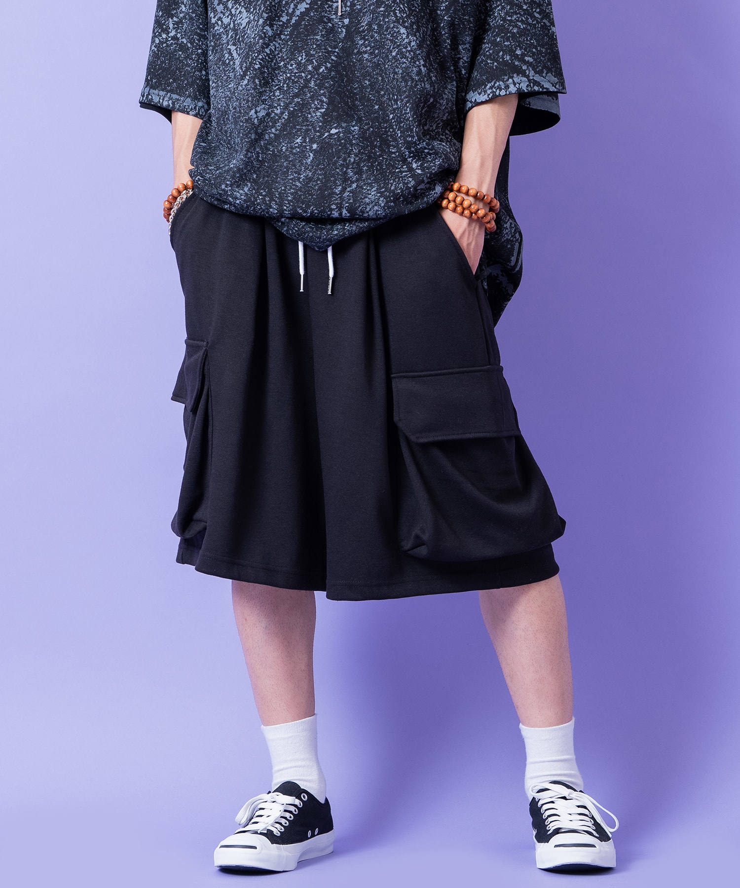 スウェットワイドカーゴハーフパンツ / メンズ レディース ユニセックス ショートパンツ イージー定番ボトムスのハーフパンツ/ショートパンツスタイル。ゴムリブウエスト＆ドローコードのイージーパンツギミックでのメンズレディース問わずユニセック...