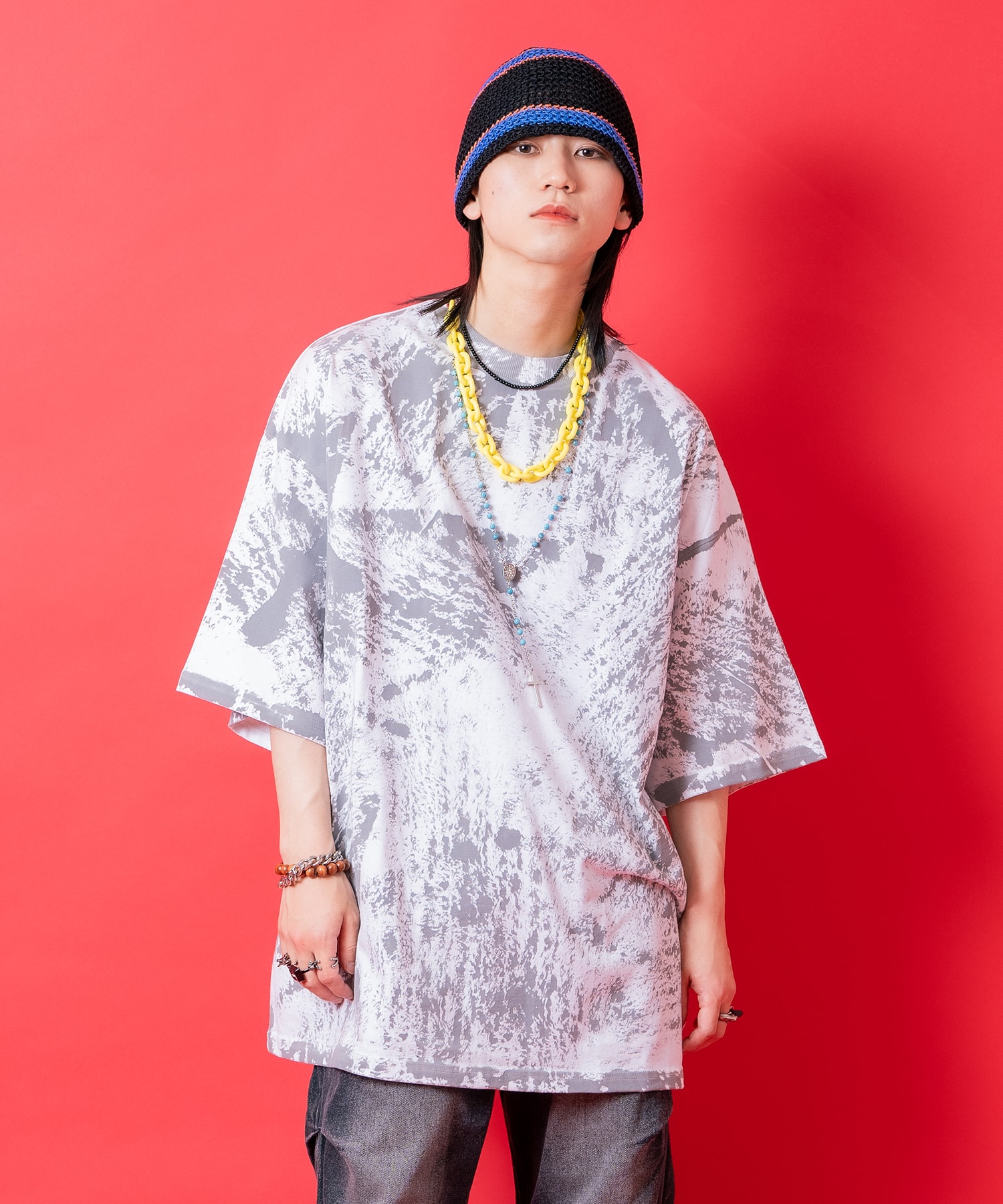 ミストペイントオーバーサイズTシャツ / 半袖 カットソー メンズ レディース ユニセックス プリント 柄定番の半袖Tシャツスタイル。しっかりとしたコットン素材×ダボっとラフにストリートな感覚でとりいれられるオーバーサイズ/ビッグシルエット...