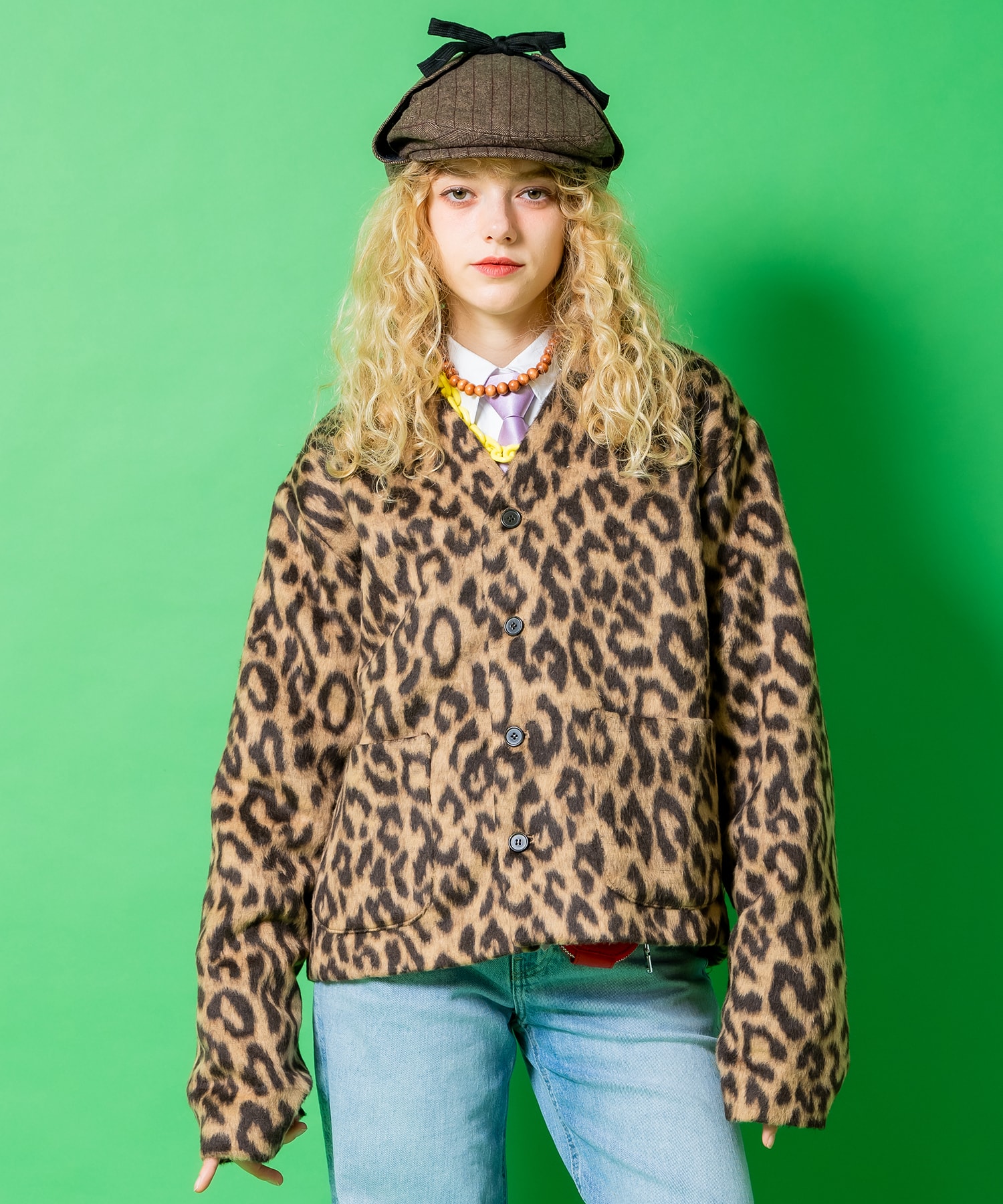 レオパードファータッチ短丈カーディガン / ユニセックス 豹 ヒョウ 柄 ジャケット アニマル クロップド90s、Y2Kスタイル、古着ミックスやアメカジといったクラシックなムードのトレンドからも今期押さえておきたいカーディガン。ザクっと羽織...