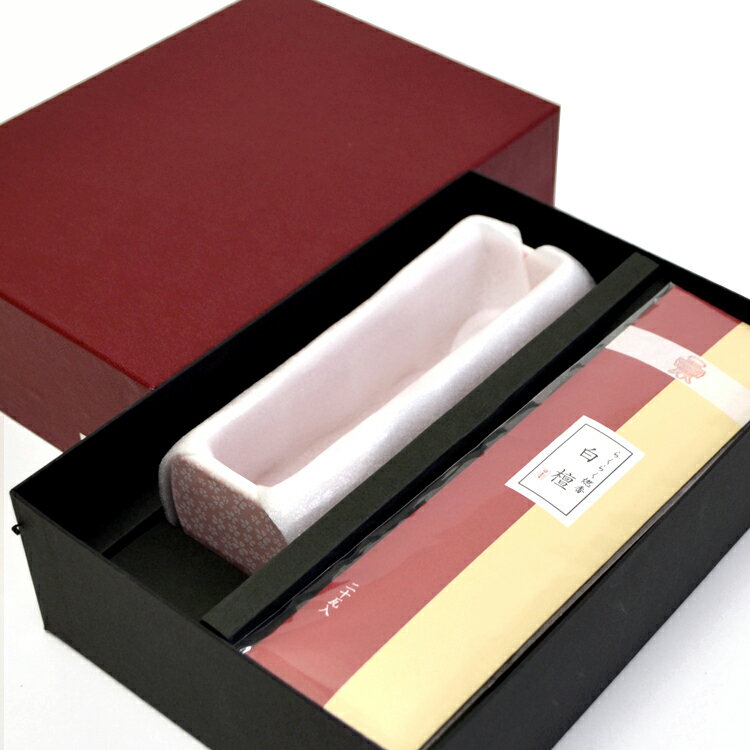 仏様のお供えとして長香炉や常香盤（じょうこうばん）で お香を焚く事を 燃香（常香）といいます。 「らくらく燃香」は、簡単に、手軽に、 どなたでも燃香を楽しめるようにと作られた商品です。 通常の燃香やお焼香とは違い、 香炭や抹香も必要なく、直...