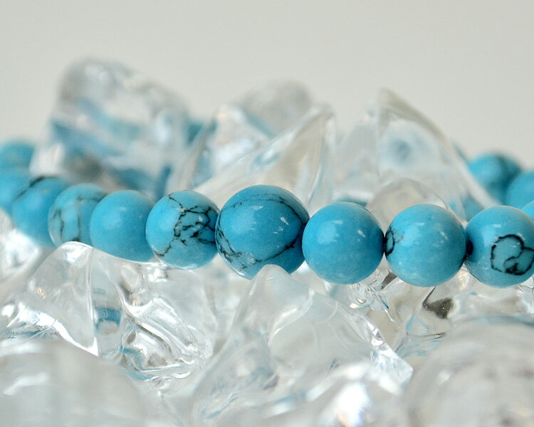 　　　　　　　　　　 一番身近な仏具は数珠です。数珠は、本来108個の「主珠」で構成されています。 人間には百八の煩悩（ぼんのう）があると言われていますが、 珠のひとつひとつに百八の煩悩を司る仏様がいると言われています。中心になる「親珠」は...