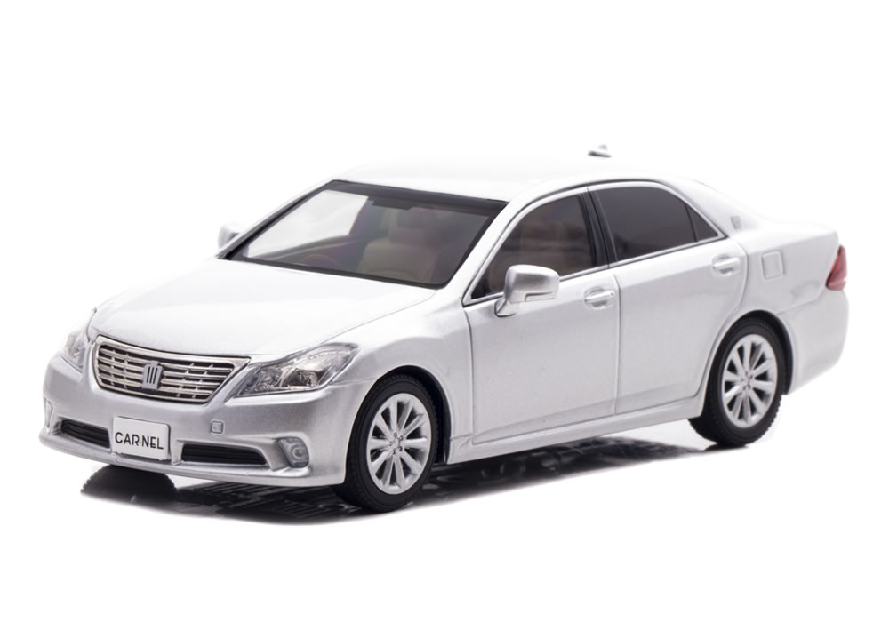★生産数 300個 CARNEL 1/43スケール ダイギャストミニカー200系トヨタクラウン (後期型)からラグジュアリーグレードの最上級であるロイヤルサルーンGを1/43スケールでモデル化。 スポーツグレードのアスリート系とは異なる外観...