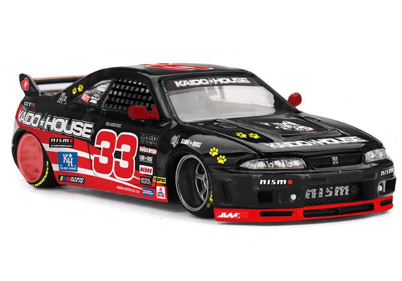 ダイキャスト日系アメリカ人カスタムカー・デザイナー、JUN IMAIがプロデュースする人気シリーズ「KAIDO HOUSE x MINI GT」。 Aボンネットに描かれた大きな猫のグラフィックが特徴的です。 ※こちらは、ランダムに限定カラー...