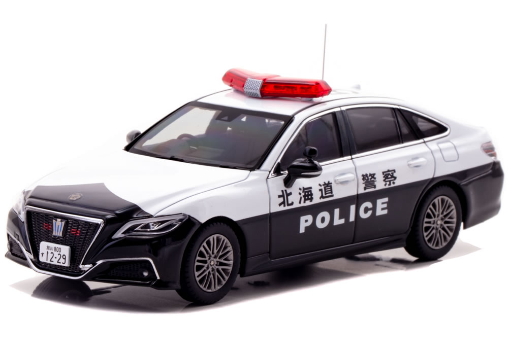 ★生産数 700個 RAI'S 1/43スケール ダイギャストミニカー220系クラウンパトカーから4WDハイブリッド仕様となった北海道警察と静岡県警察の車両をモデル化。 配備初年度以降の白黒パトカーは殆どがこの仕様となっている。 フロントの...