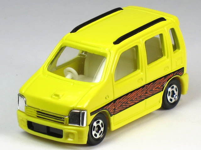 ≪ トミカ スズキ ワゴンRセット ≫ ※パッケージはございません。 【材質】 本体：亜鉛合金 タイヤ：PVS シート：PP シャーシ/ホイール：ABS 窓ガラス：PS 他