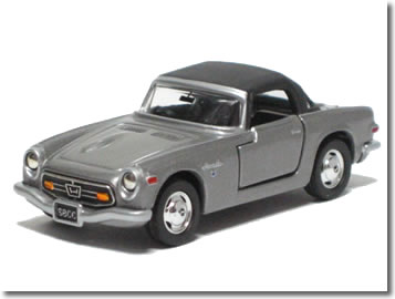 ≪ トミカリミテッド 100万台記念 10MODELS ≫ ★こちらは単品販売となります。 ※クリアケース入（ネームプレート付） 【材質】 本体：亜鉛合金 タイヤ：PVS シート：PP シャーシ/ホイール：ABS 窓ガラス：PS 他