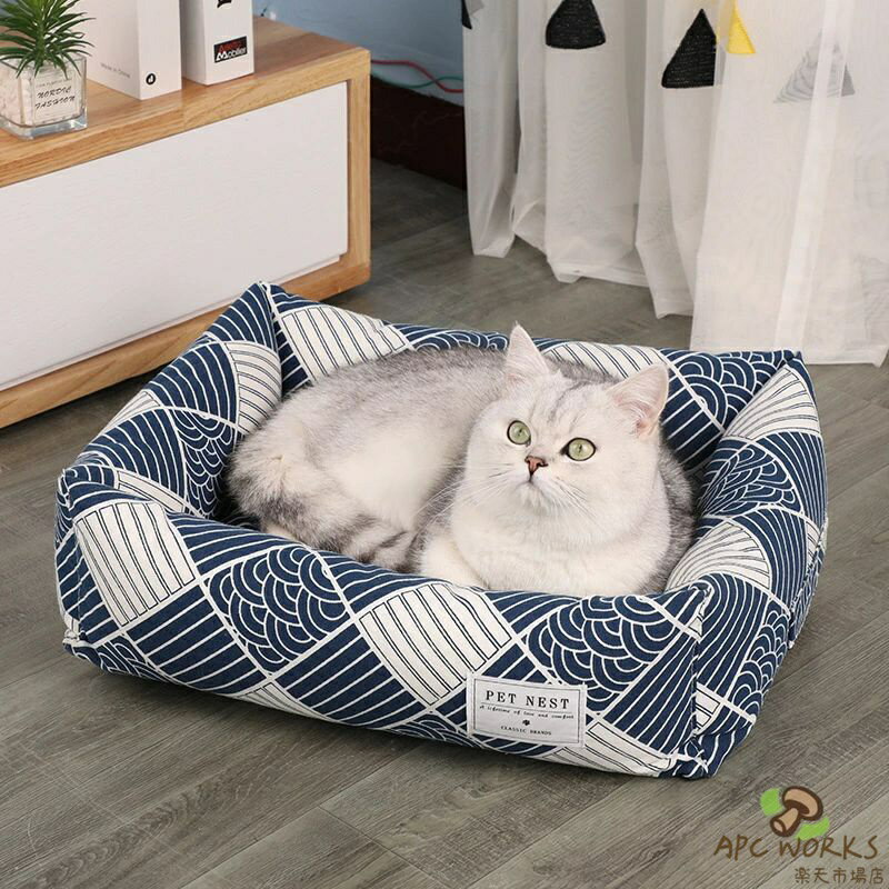 🐱「使い心地」と「使いやすさ」にこだわったデザイン。◆猫と小型犬などの小動物向けのスクエア型のペットベッド。モチモチのPP綿と手触りの良い生地を使用。クッションにはPP綿がたっぷり！ふわふわで寝心地抜群。◆もっちりとした感触...