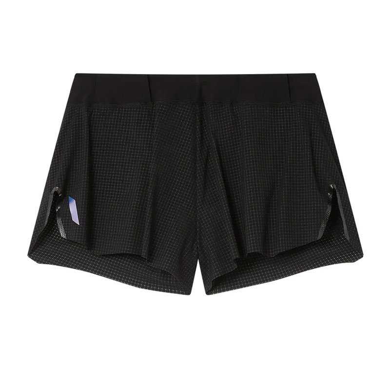 SOAR Running ProtoLab ADV Marathon Shorts レースで実証済みのマラソンショーツが、単一の統合システムを中心に再構築され、進化を遂げました。 ProtoLabで開発されたこのショーツは、従来のウエストバ...