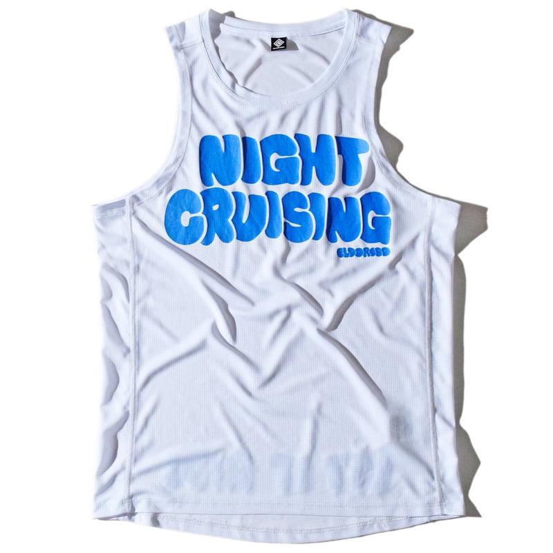 Night Cruising Sleeveless(White) E1225016 吸水速乾性を持ちながらも風合いの良いポリエステメッシュ製のタンクトップに、レース中に何故か頭の中に繰り返し流れる90年代のヒットチューンの空気感を纏わせた、...