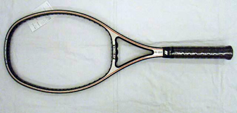 【商品名】 R−22【メーカー】 ヨネックス【グリップサイズ】 L4【重量（実測値）】 343g【フレックス（実測値）】 56【程度】 AA:殆ど傷なし【商品No.】 D-4959※重量・フレックスに関しましては実測値となります。フェースサ...