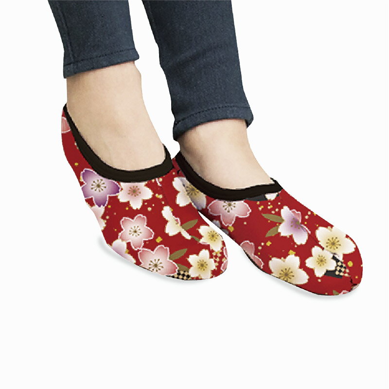 人気のぽかぽかソックスに「和柄」が登場！ 和の彩をまとった、裏ボアのぬくぬくソックス。 普段着にはない和の温もりをお家で楽しめますよ♪ ◆素材 本体：ポリエステル95％、ポリウレタン5％ すべり止め：PVC ◆サイズ（約：単位cm） 21〜...