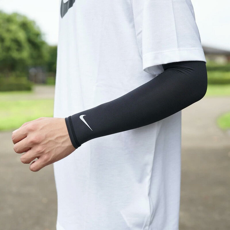 ◆ 商品詳細情報 ◆ ブランド ナイキ NIKE 商品番号 RN5036-042 カラー (042)ブラック/シルバー サイズ SMサイズ LXLサイズ 素材 ポリエステル・ポリウレタン ◆画像のカラーについて◆ 商品画像のカラーにつきまし...