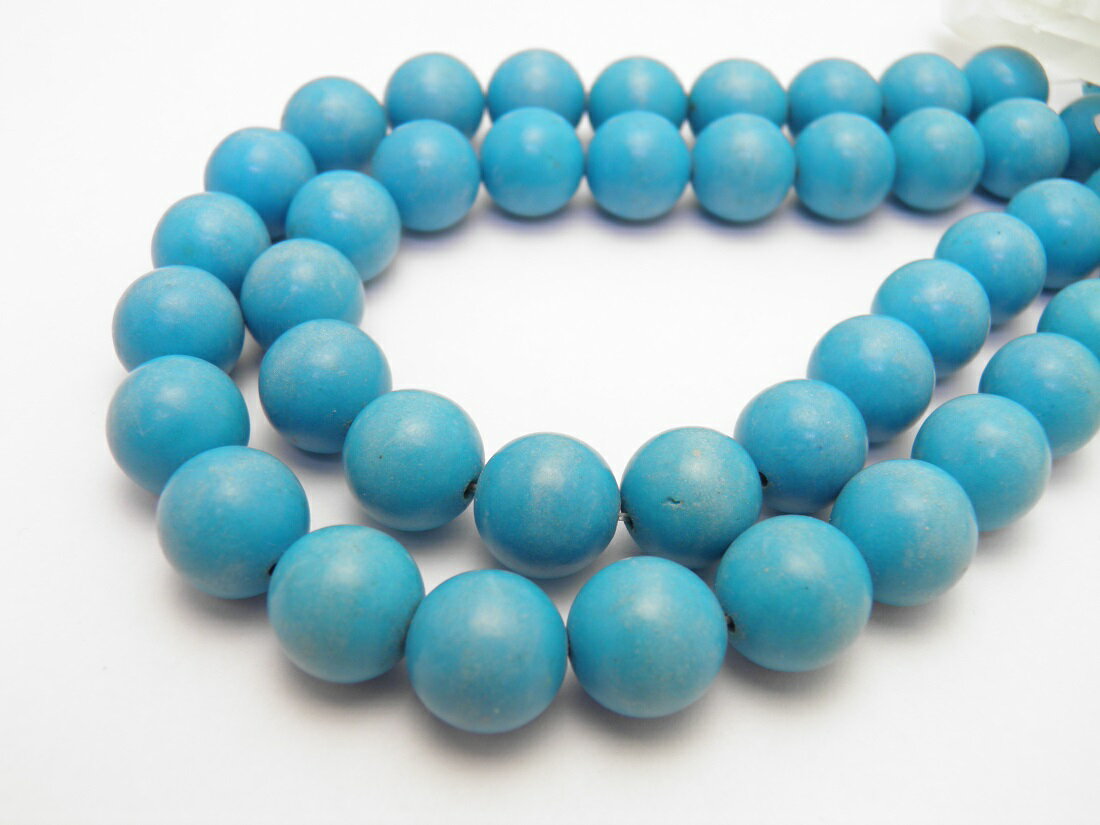 ■商品の内容 艶なし ターコイズ 縞なし 12mm 一連 風水 パワーストーン ターコイズは、ネイティブアメリカンの間で、天の恩寵のシンボルとされ、身に付けることによって宇宙と一体となり勇気と力が与えられると言い伝えられてきました。また、「...