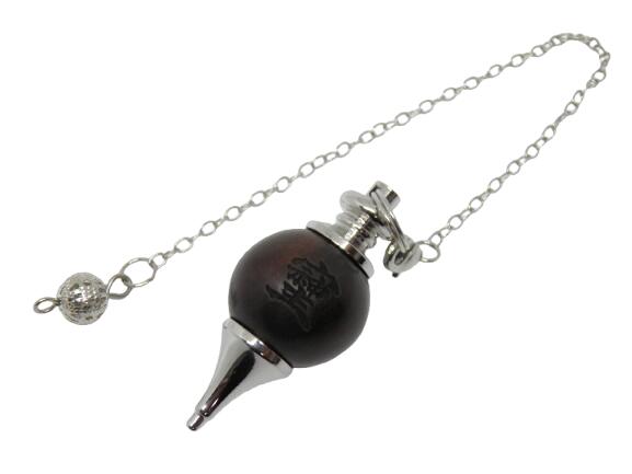 ■商品の内容 そしじ 20mm 黒檀 ペンデュラム 『宗』『主』『神』を合わせた造語です。 それぞれの漢字には意味が込められ、 『愛』『感謝』『調和』を表すと言われています。 宗：宗派、宗旨、宗族などの中心となる者の根源を意味します。 主：...