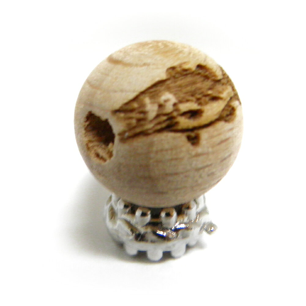 ■商品の内容 バス 彫刻ビーズ 12mm 欅 手作りにオススメ！一粒売り パワーストーン 頭部と口が大きく、肉食性で甲殻類や魚類、昆虫などを捕食する。 ■素 材・サイズ 素　材＆サイズ：欅/約12mm、穴径：2mm 内祝い・お返し 出産内祝...