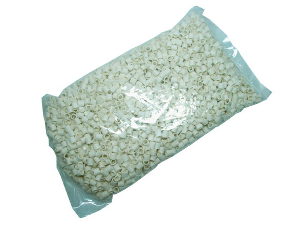 こちらの製品は箱パッケージなしの袋入りです。 小分けにしたものですので、中身は箱パッケージのものと同一です。 BafiSupportは、形状がリング状であるため、中を水が流れて分散流を作ることで 十分な酸素供給が可能となり、バクテリアの活性...