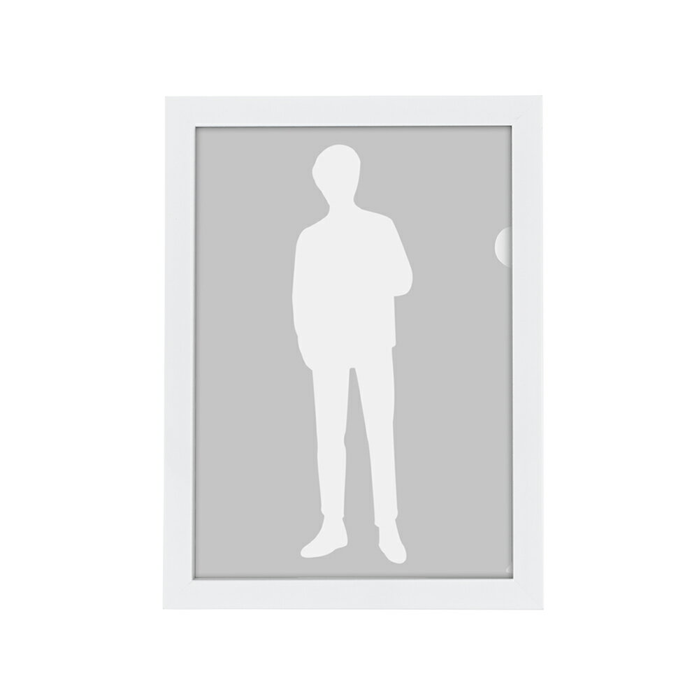 お気に入りのクリアホルダーを飾ろう！A4よりひとまわり大きいA4クリアホルダーがぴったり入ります。