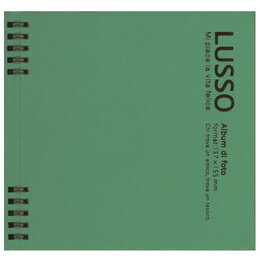 【LUSSO】イタリアの明るいイメージのカラフルなカラー展開特殊紙の手触り感がのこるハードカバータイプの力ラフル表紙です。背がある仕様なのでリングタイプでも、スッキリ収納できます。見聞きの良いセパレートタイプのリングなので、スクラップ風に文...