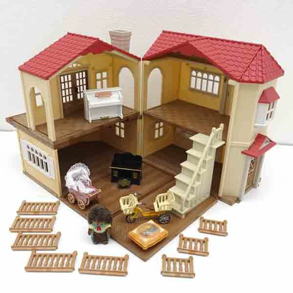 商品状態 使用によるキズや汚れがございますがまだまだ使っていただける商品です。動作確認済。欠品未確認。画像1枚目の物が全てになります。(2枚目以降は1枚目の物をピックアップして撮影したものです)　 状態ランク Bランク デザイン/仕様 玩具...