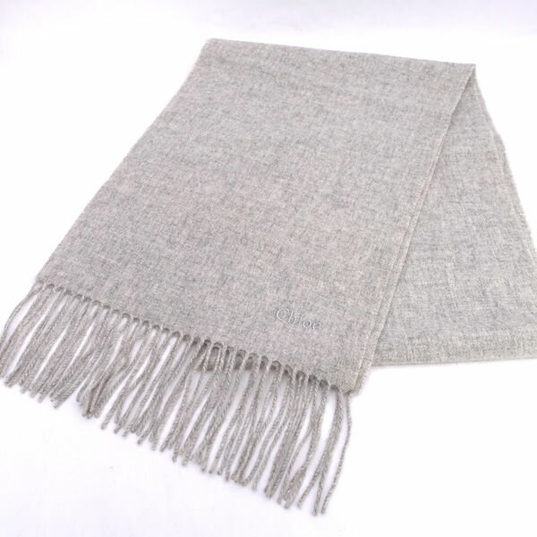 商品状態 わずかに毛羽立ちがありますが、表面もなめらかで、全体にきれいな状態です。　 状態ランク Aランク デザイン/仕様 (レディース)マフラー　 サイズ/収納詳細 全長　（約cm）:190幅　（約cm）:31　 採寸方法(※クリックで拡...