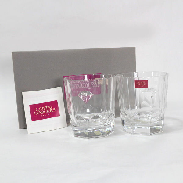 商品情報 美しいクリスタルガラスのペアグラスです♪　 商品状態 未使用品ですが店舗販売をいたしておりますので、展示・保管時に汚れがつく可能性もあります。ご了承下さい。　 状態ランク Aランク 型番 AC1034-71455A　 サイズ/収納...