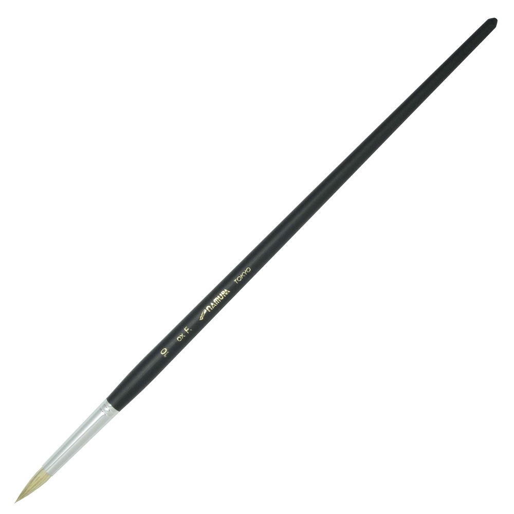 馬の足毛が主材のイミテーションオックス筆です。国内では長い間、オックスと呼ばれて今なお、軟毛の代表として愛用されています。穂先は、含み、まとまりが良く専門家用水彩筆としても好評を得ています。※材料の入手時期に依り、毛の色あいが若干異なること...