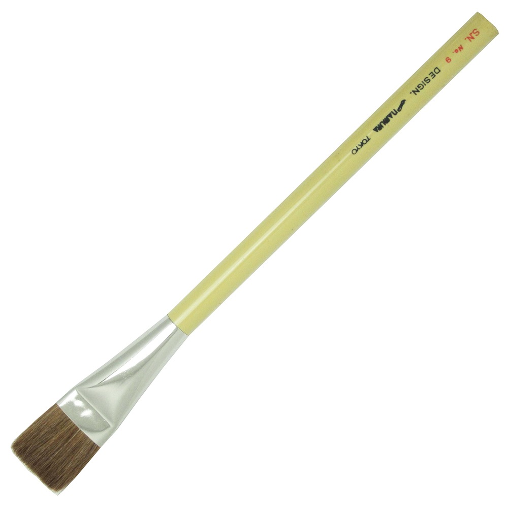 イタチ毛と馬の混毛により味付けがなされ、含みがよくてキレのなめらかな平筆として使われています。穂先の種類・形状 ： 平規格・号数・No ： 9号穂先サイズ（約、穂幅×穂丈） ： 28×28.5mm全長（約） ： 27.5cm主な用途 ： デ...
