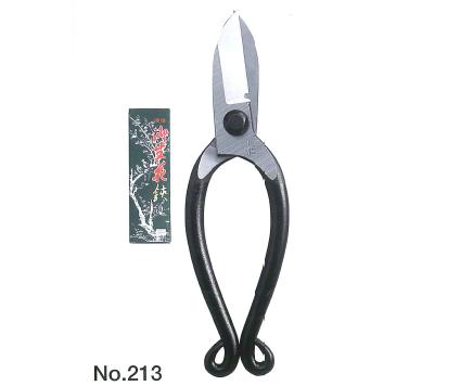 使いやすさと手頃な価格で人気の商品です。全長：167mm重量：160g刃の長さ：42mm（針金切付・サック無し）