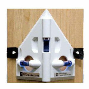 杭・柱の鉛直出しにケガキもできるポストレベル【特徴】●止型形状なので直角と45度のケガキ線も引けます。●マグネット付なので鉄骨、鉄管の工串に便利です。●取付バンド付なので手で押さえなくても柱に固定できます。【用途】●柱、杭などの鉛直出しに。...